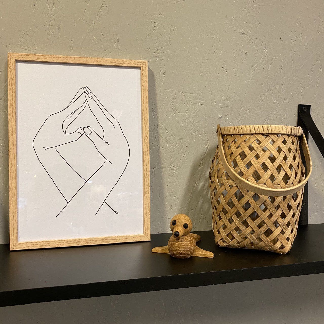 KWeihe Art Plakat – Hendur/hjarta A4 – Berglon